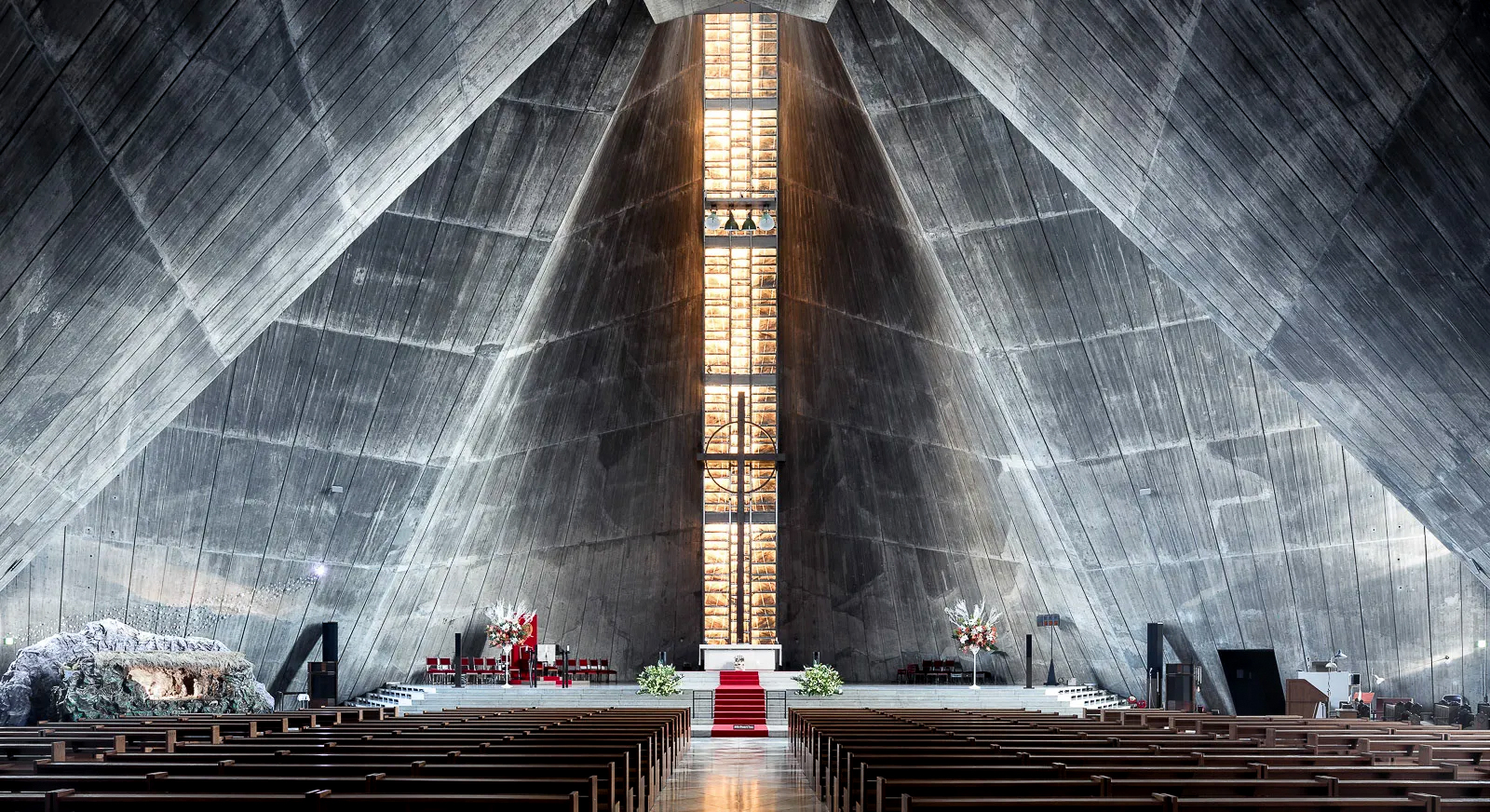 Do Buildings Reflect Spiritual Change? - Mockingbird